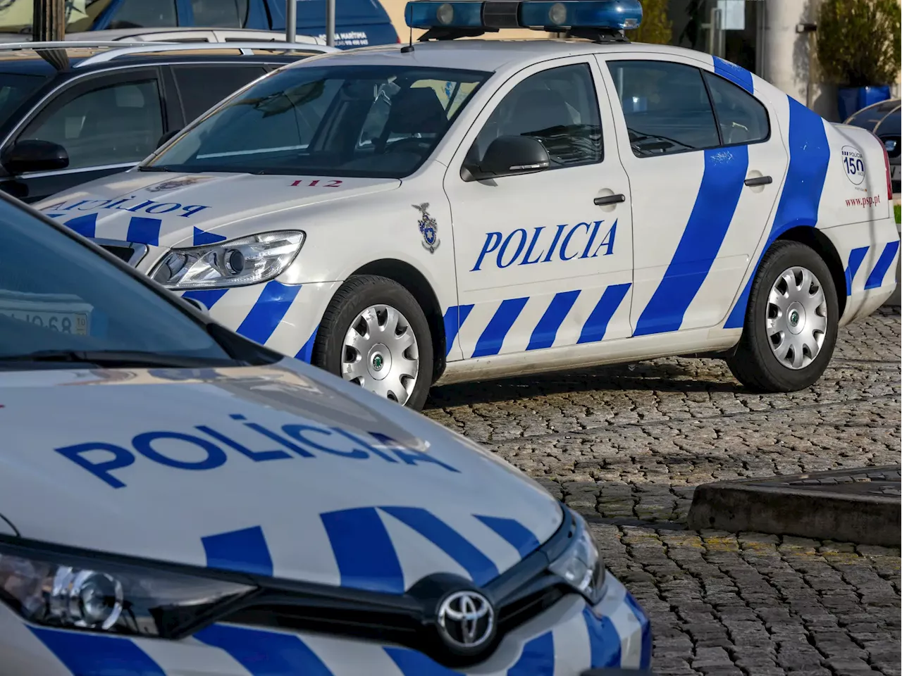 Distúrbios No Bairro Do Zambujal Agentes Da Psp Agredidos E Um Morador